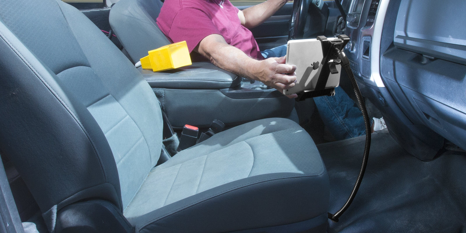 Professional Towing Mounts for Tow Truck Drivers | iBOLT Towing Collection